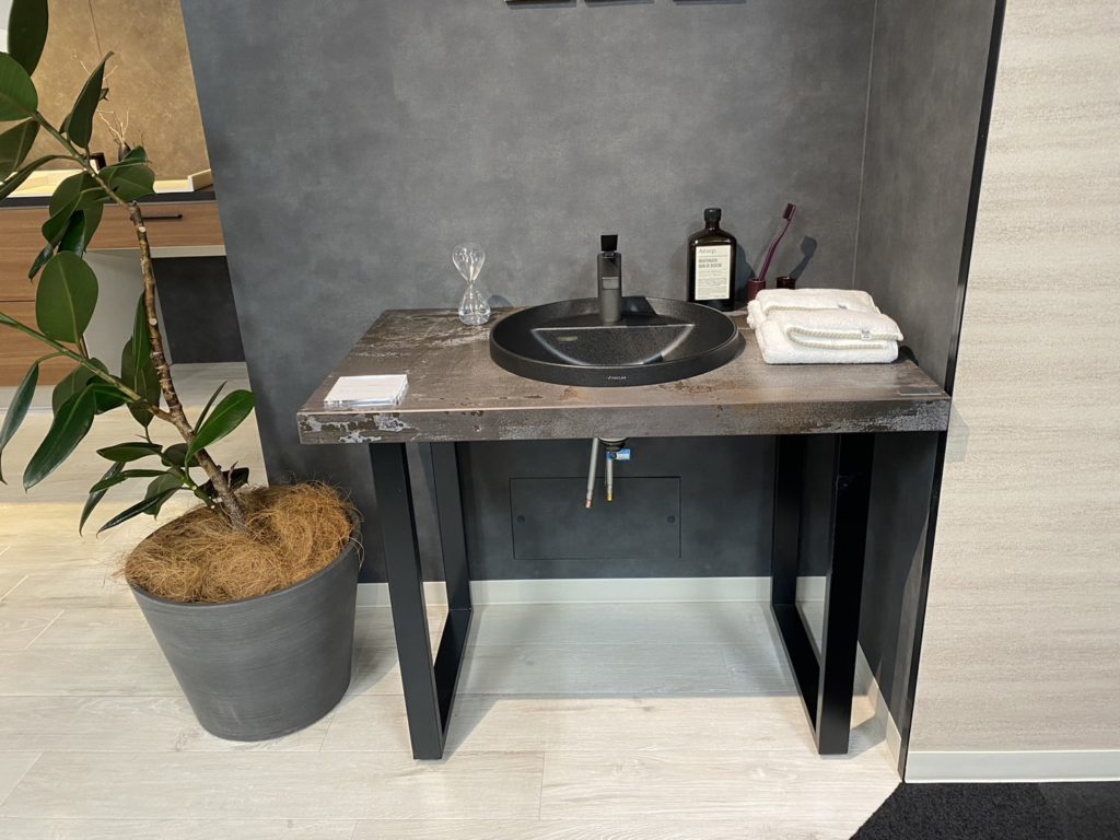 TOCLASの洗面化粧台 | empati株式会社